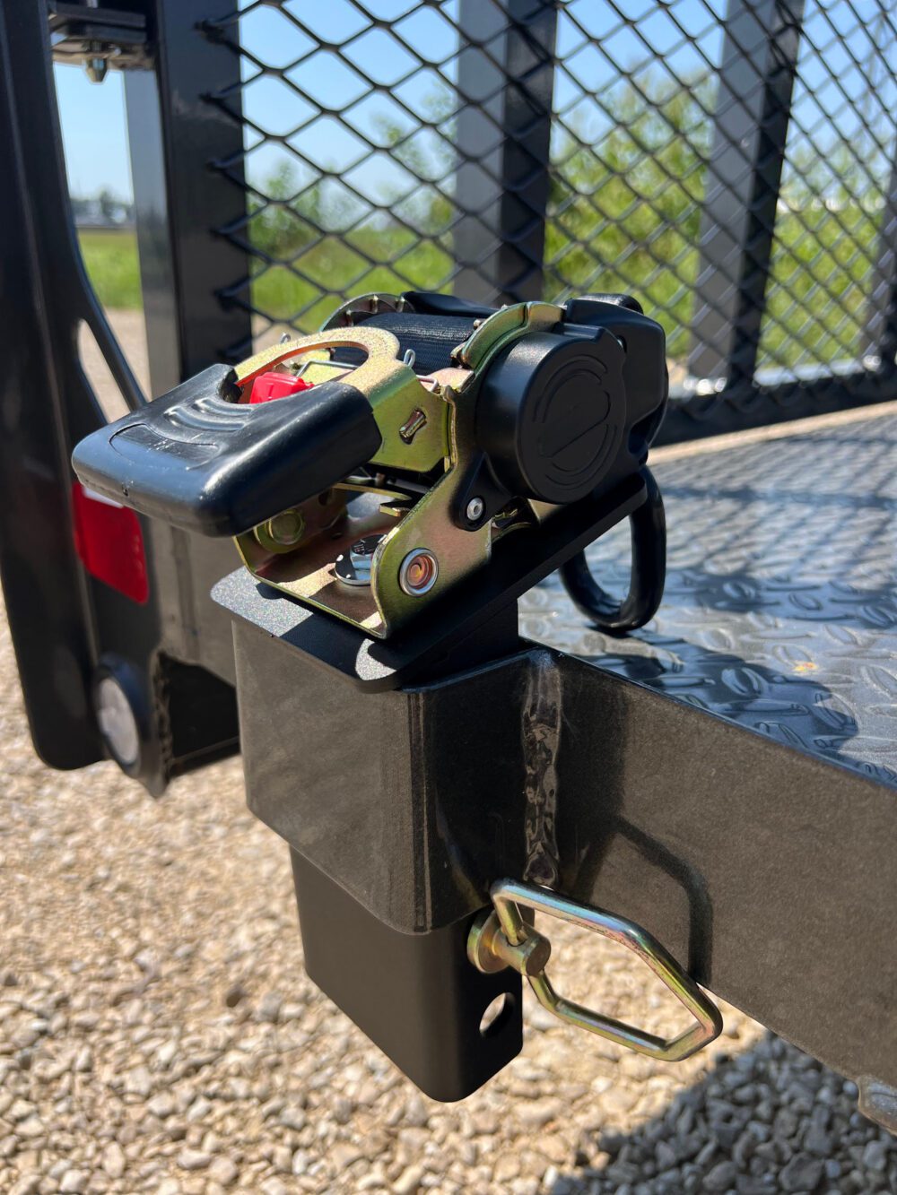 Stake Pocket Bracket - (Set of 2) | Handy Industries